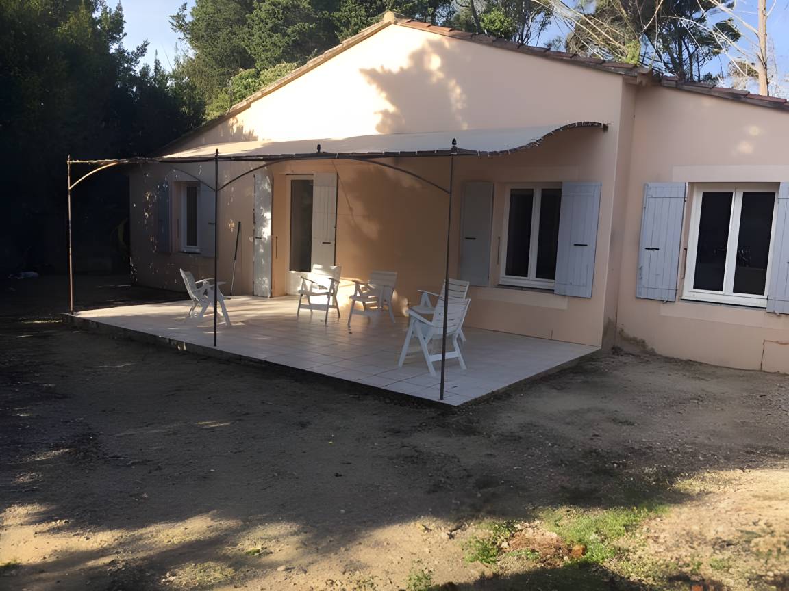 90 M² Maison De Vacances ∙ 3 Chambres ∙ 5 Personnes - Avignon