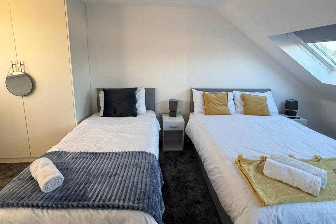 85 M² Studio Flat ∙ 1 Bedroom ∙ 3 Guests - Brentford