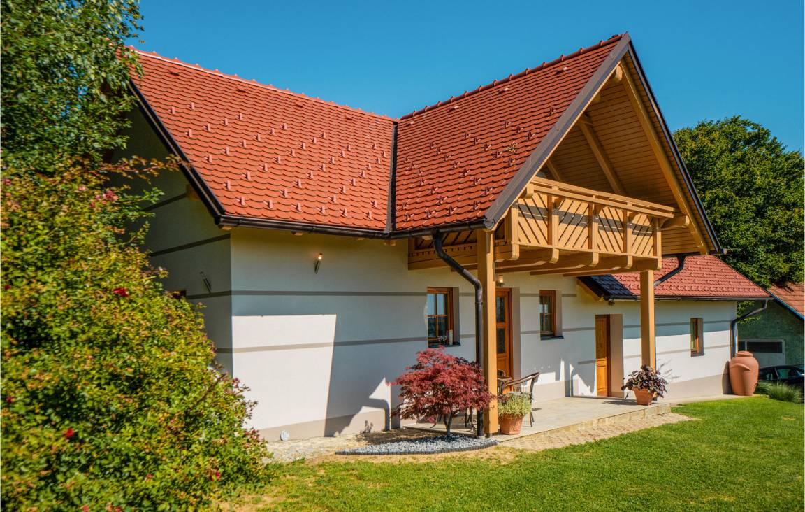 78 M² Ferienhaus ∙ 1 Schlafzimmer ∙ 4 Gäste - Slowenien