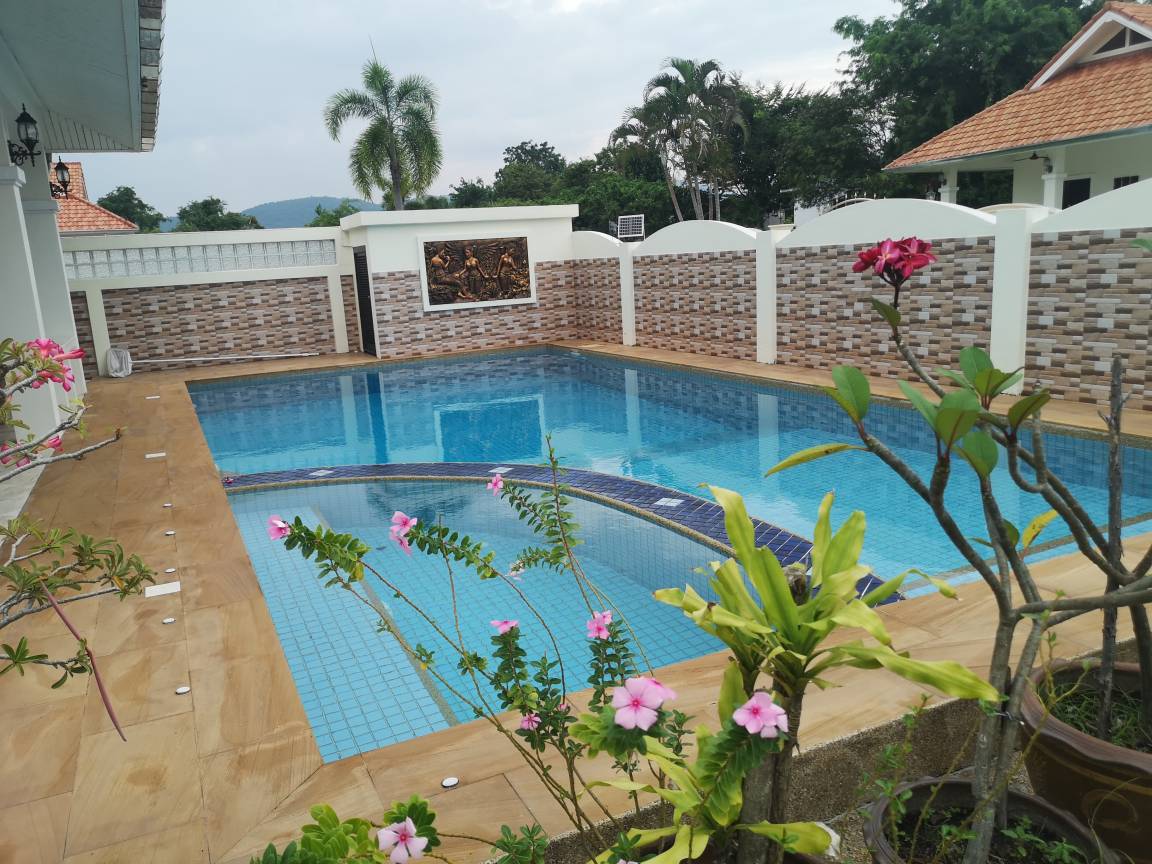 500 M² Villa ∙ 2 Bedrooms ∙ 5 Guests - Hua Hin