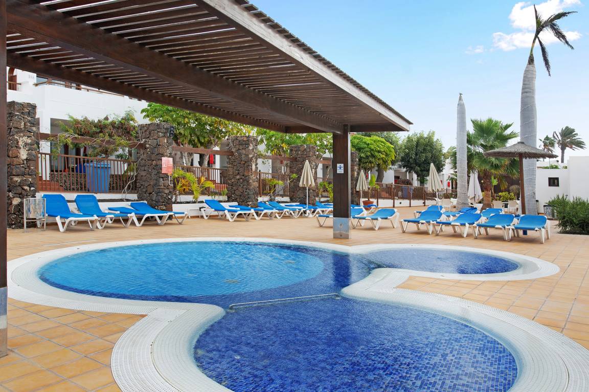 80 M² Apartment ∙ 2 Bedrooms ∙ 4 Guests - Playa Blanca