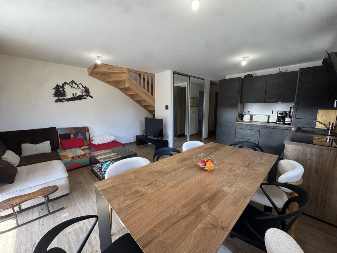 94 M² Apartment ∙ 4 Bedrooms ∙ 8 Guests - Les Carroz d'Arâches