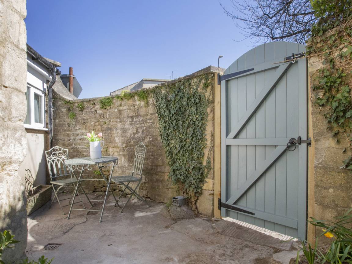 Cottage ∙ 2 Bedrooms ∙ 5 Guests - Wiltshire