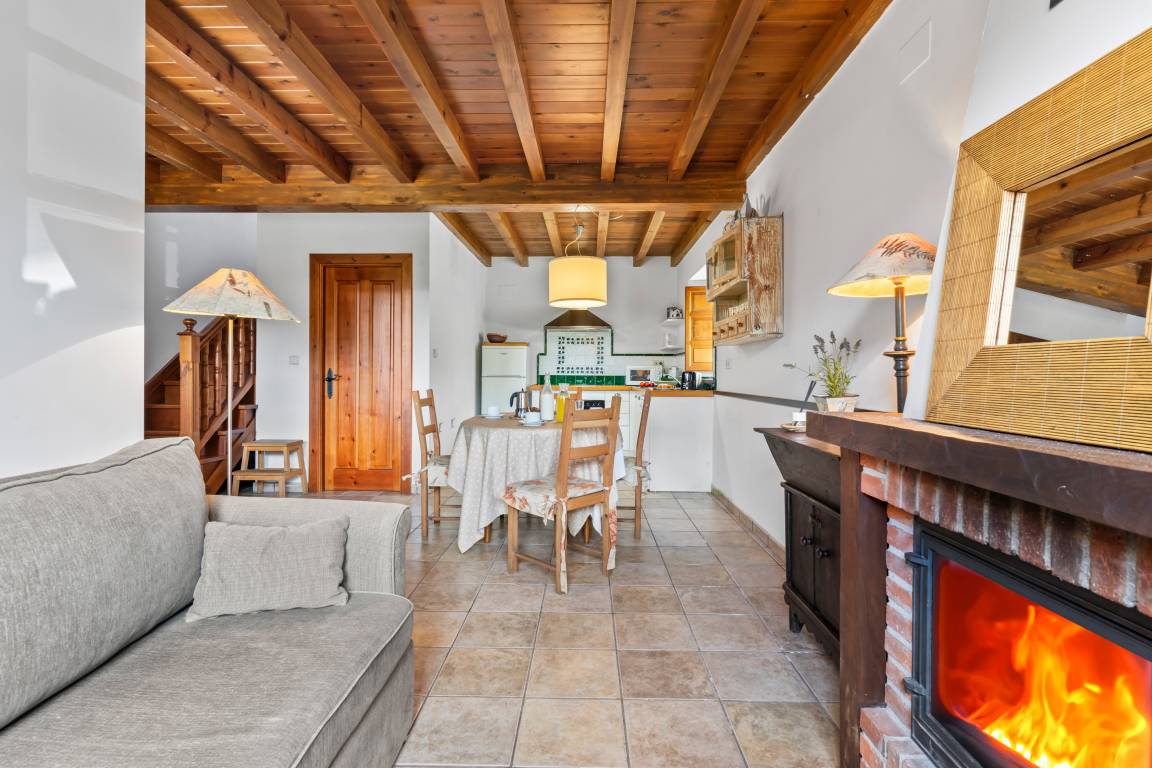 90 M² House ∙ 2 Bedrooms ∙ 4 Guests - Nava