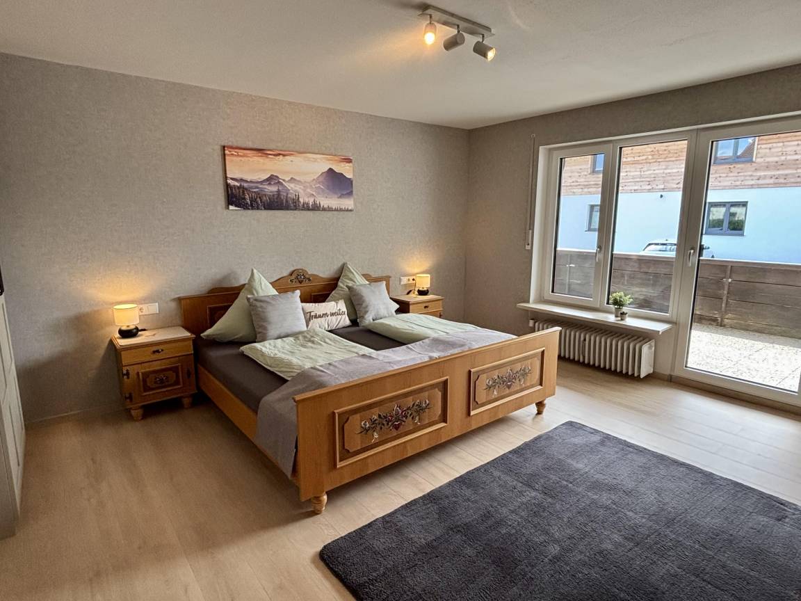 70 M² Ferienwohnung ∙ 1 Schlafzimmer ∙ 4 Gäste - Gunzesried