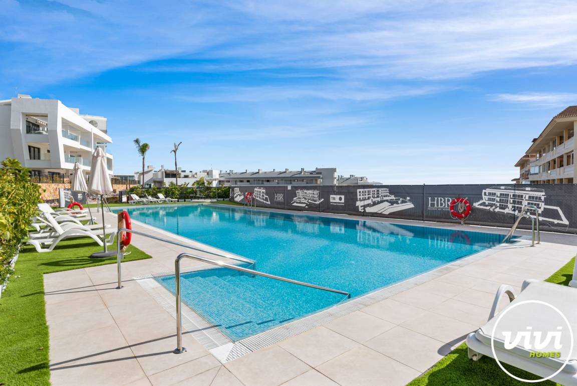 135 M² Apartamento ∙ 2 Habitaciones ∙ 6 Huéspedes - Fuengirola