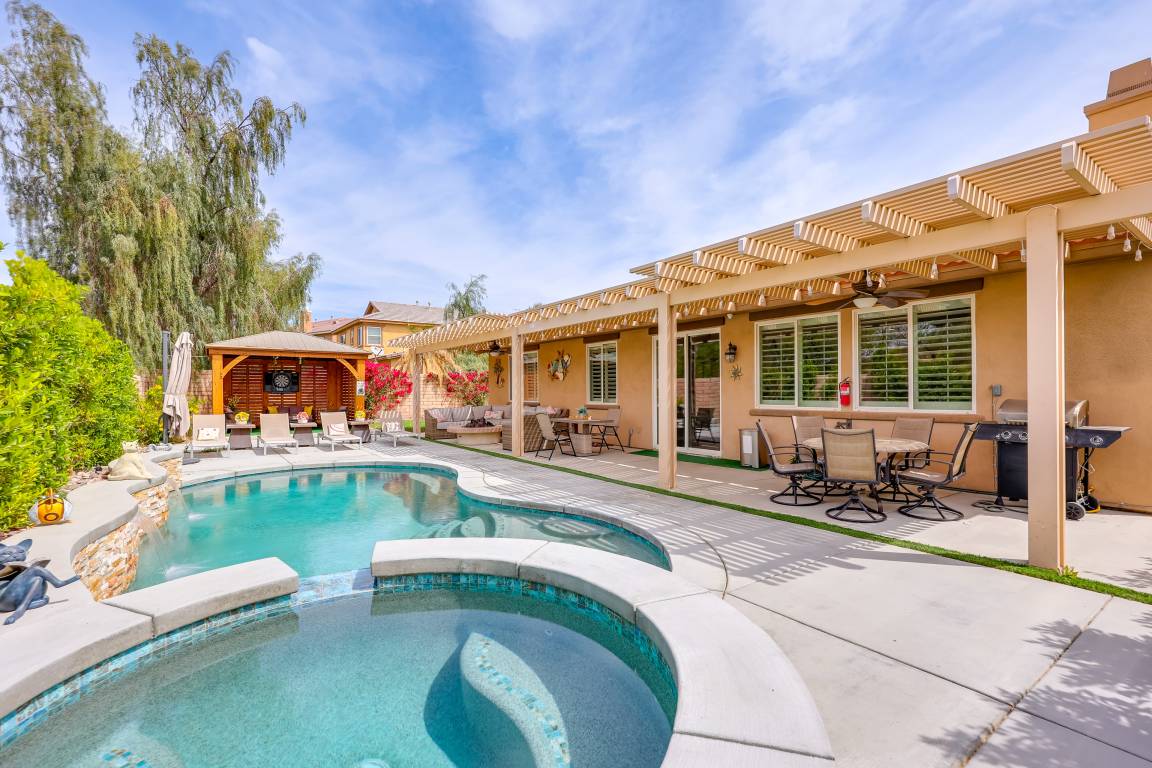 222 M² House ∙ 4 Bedrooms ∙ 9 Guests - Indio, CA
