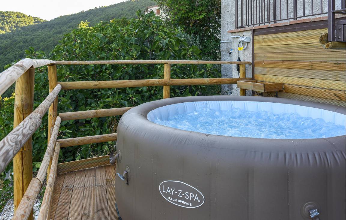 70 M² House ∙ 2 Bedrooms ∙ 4 Guests - Marche