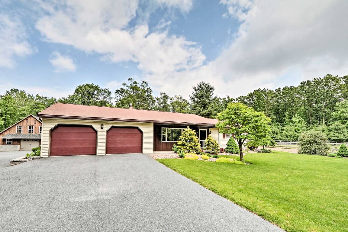 144 M² House ∙ 4 Bedrooms ∙ 8 Guests - Morgantown, PA