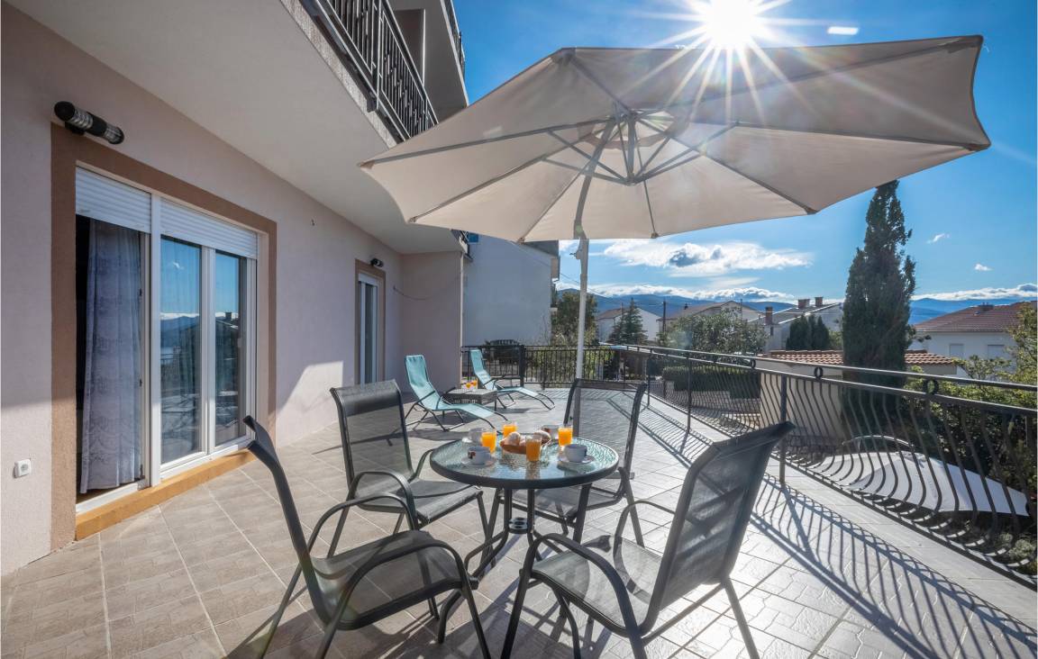 90 M² Apartment ∙ 2 Bedrooms ∙ 4 Guests - Klenovica