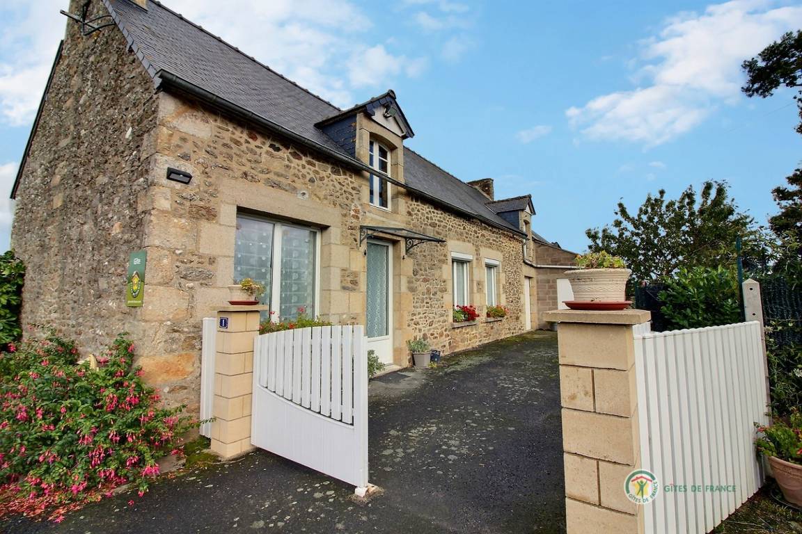 55 M² Gîte ∙ 2 Chambres ∙ 4 Personnes - Jugon-les-Lacs