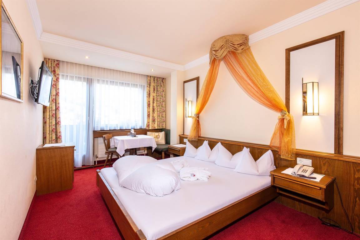 23 M² Hôtel ∙ 1 Chambre ∙ 2 Personnes - Innsbruck