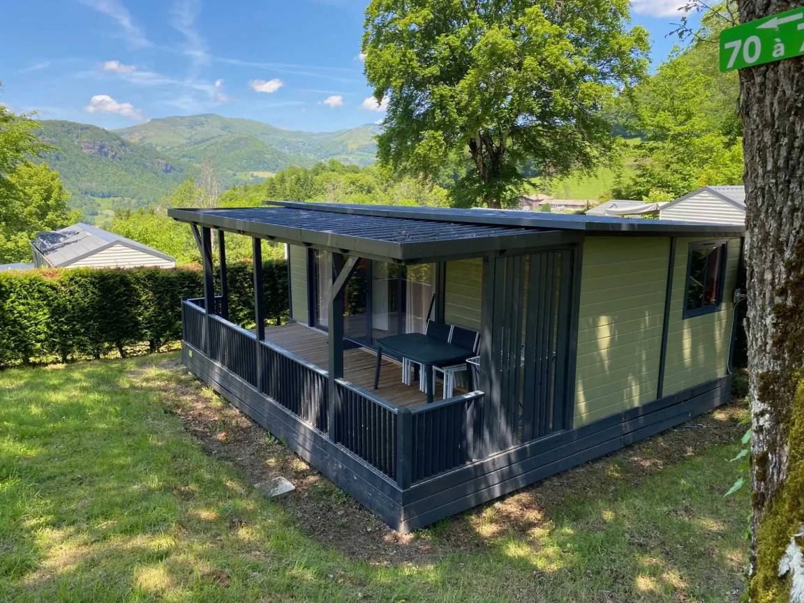 28 M² Chalet ∙ 2 Slaapkamers ∙ 5 Gasten - Cantal