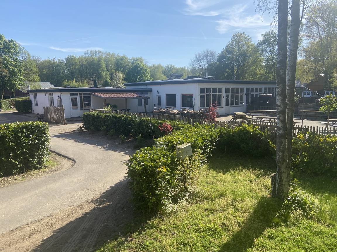 1200 M² Villa ∙ 24 Bedrooms ∙ 44 Guests - Roermond