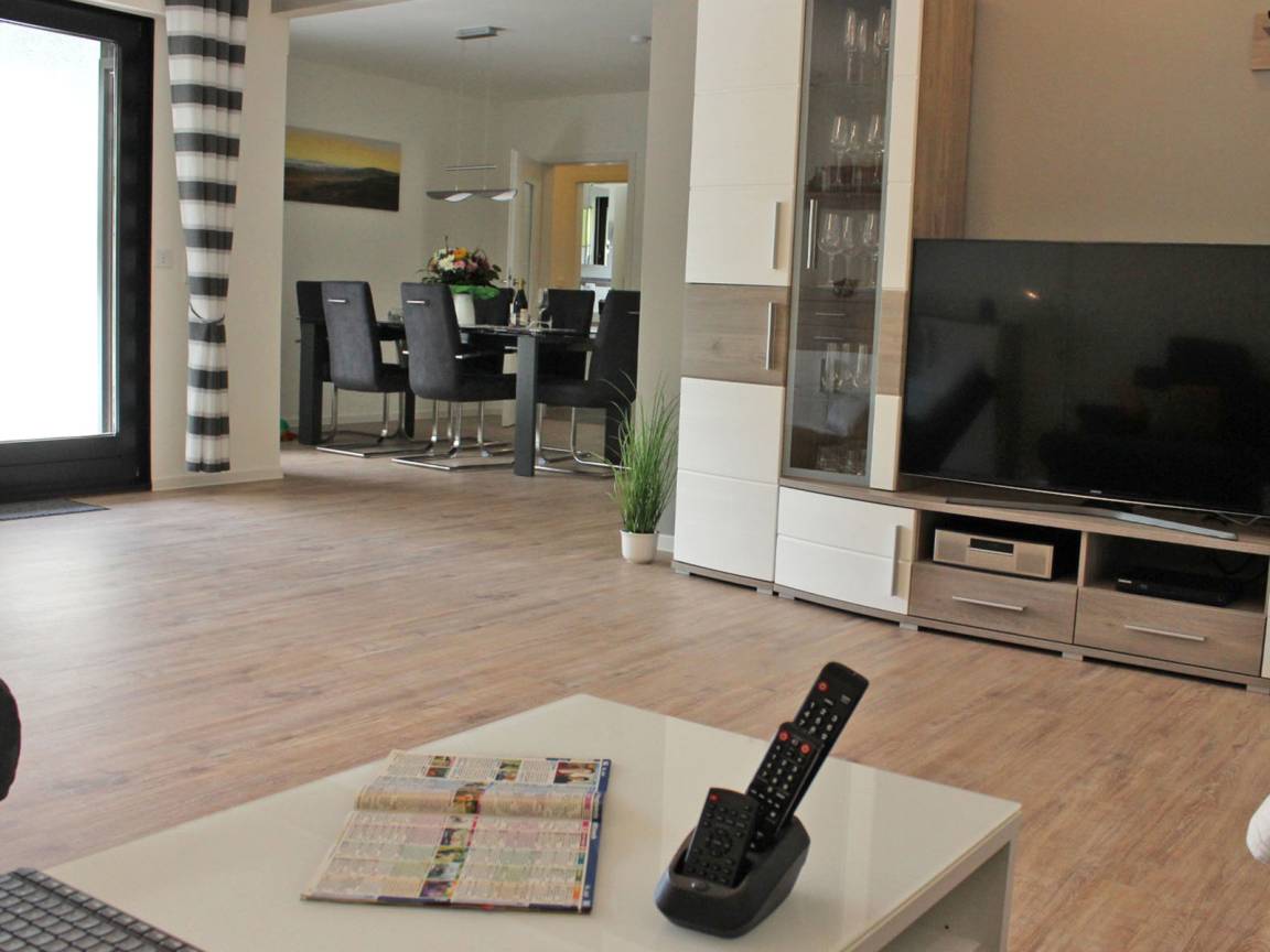 140 M² Ferienhaus ∙ 3 Schlafzimmer ∙ 4 Gäste - Schmallenberg