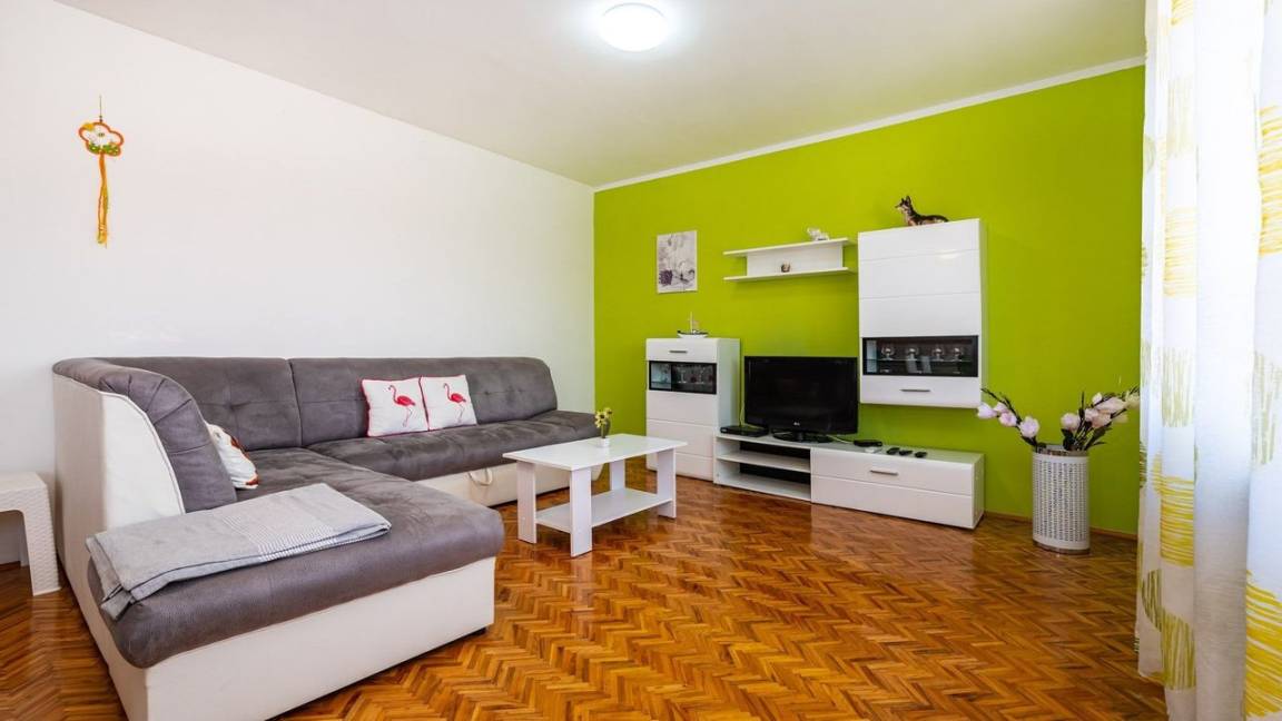 225 M² Apartment ∙ 5 Bedrooms ∙ 14 Guests - Zadar