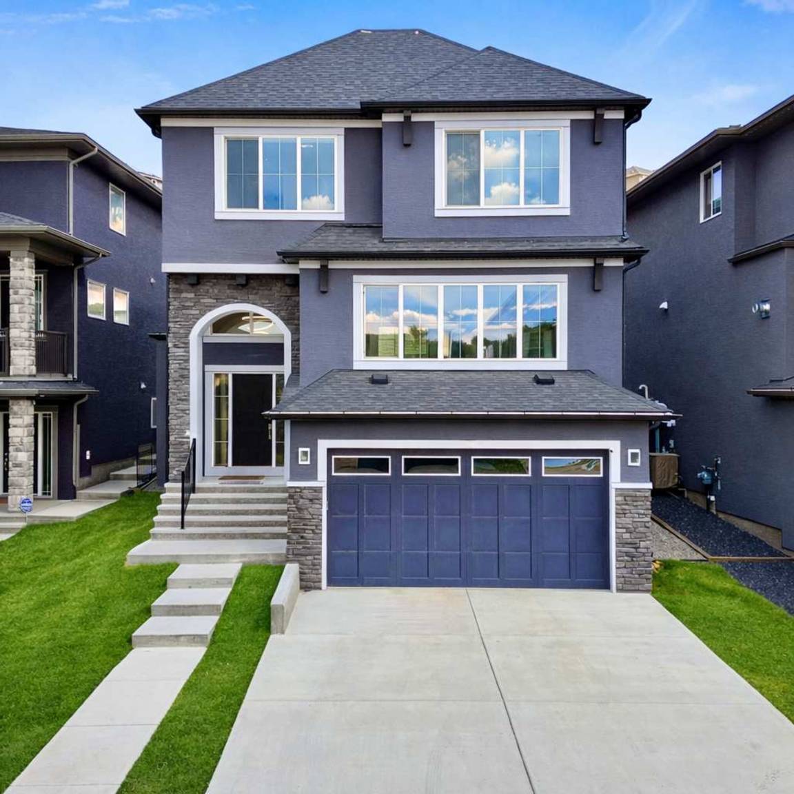 House ∙ 5 Bedrooms ∙ 15 Guests - Calgary