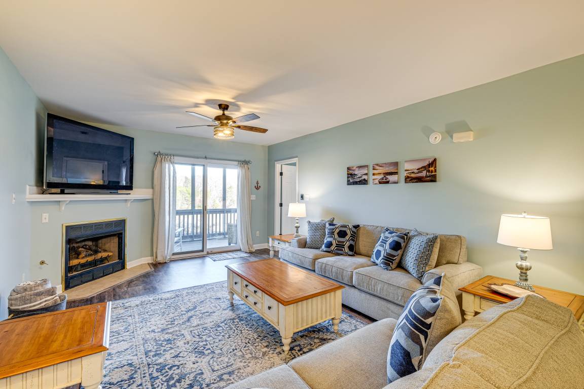 120 M² Apartment ∙ 2 Bedrooms ∙ 4 Guests - Moneta, VA