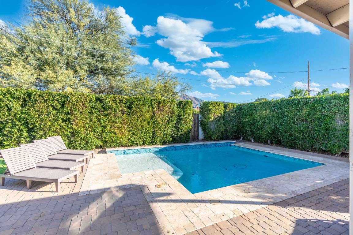 Apartment ∙ 5 Bedrooms ∙ 12 Guests - Phoenix, AZ