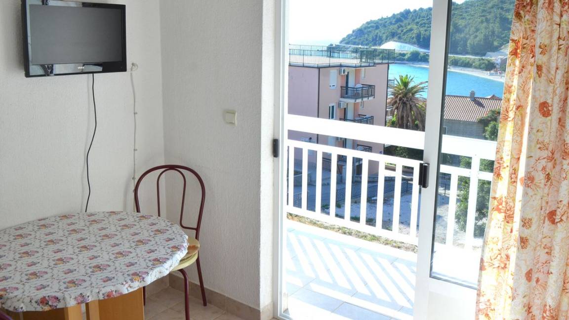 28 M² Hotel ∙ 1 Schlafzimmer ∙ 5 Gäste - Vrgorac