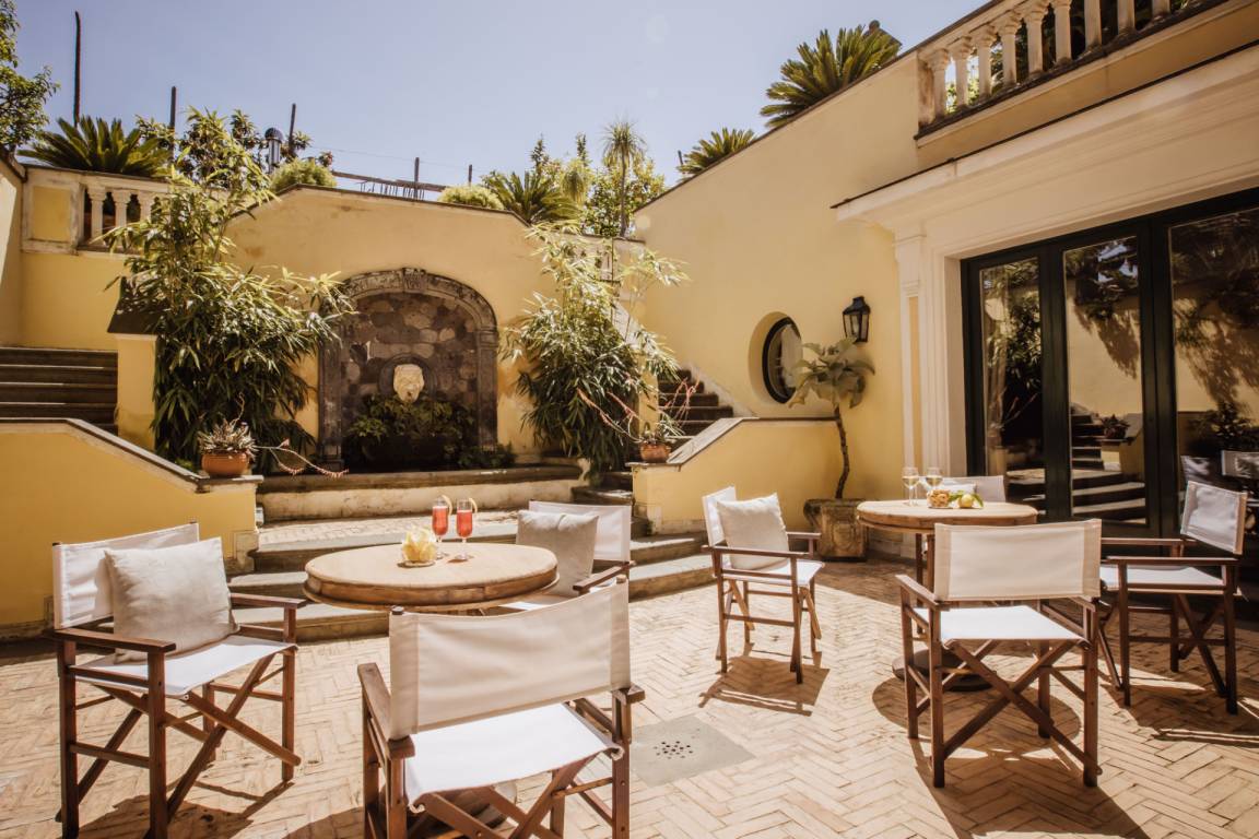 600 M² Villa ∙ 3 Bedrooms ∙ 9 Guests - Sorrento