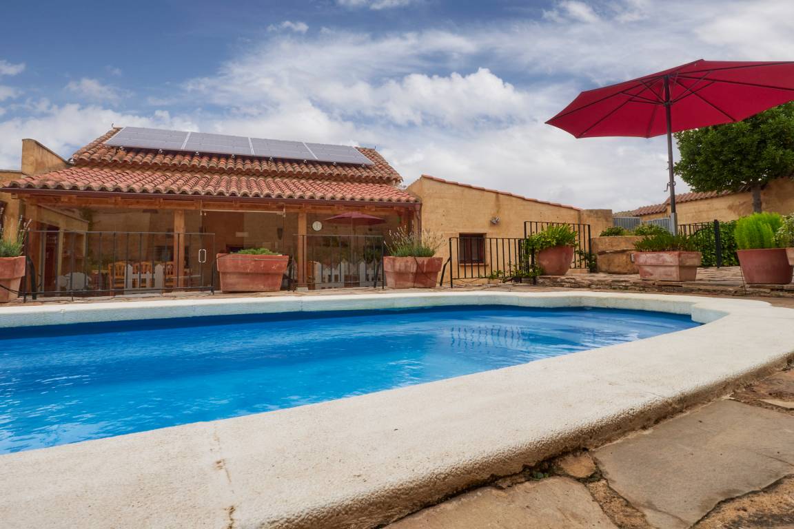 160 M² House ∙ 4 Bedrooms ∙ 9 Guests - Benavente, Spain