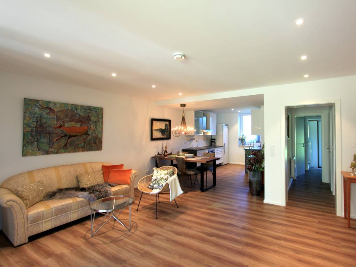 85 M² Ferienwohnung ∙ 2 Schlafzimmer ∙ 4 Gäste - Breitbrunn am Chiemsee