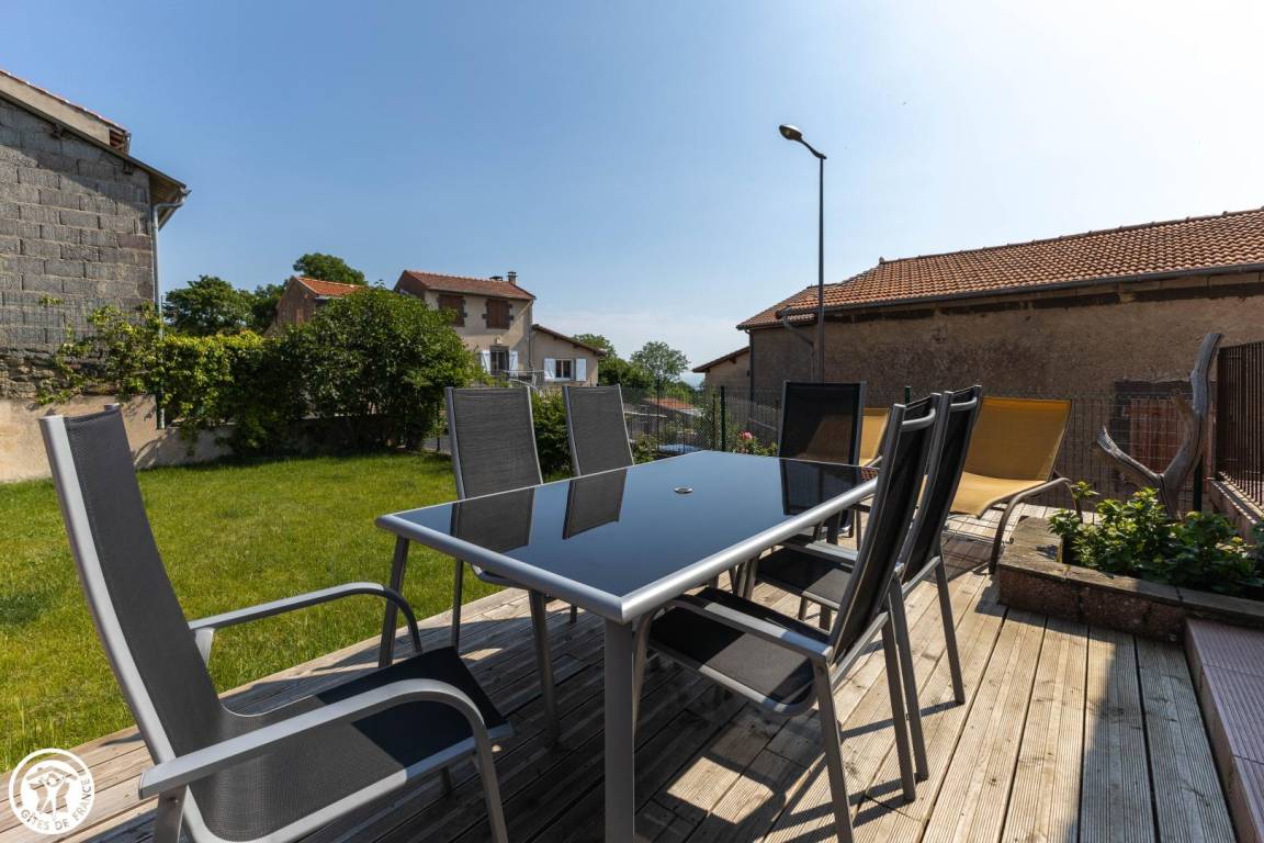 90 M² Gîte ∙ 3 Chambres ∙ 6 Personnes - Volvic