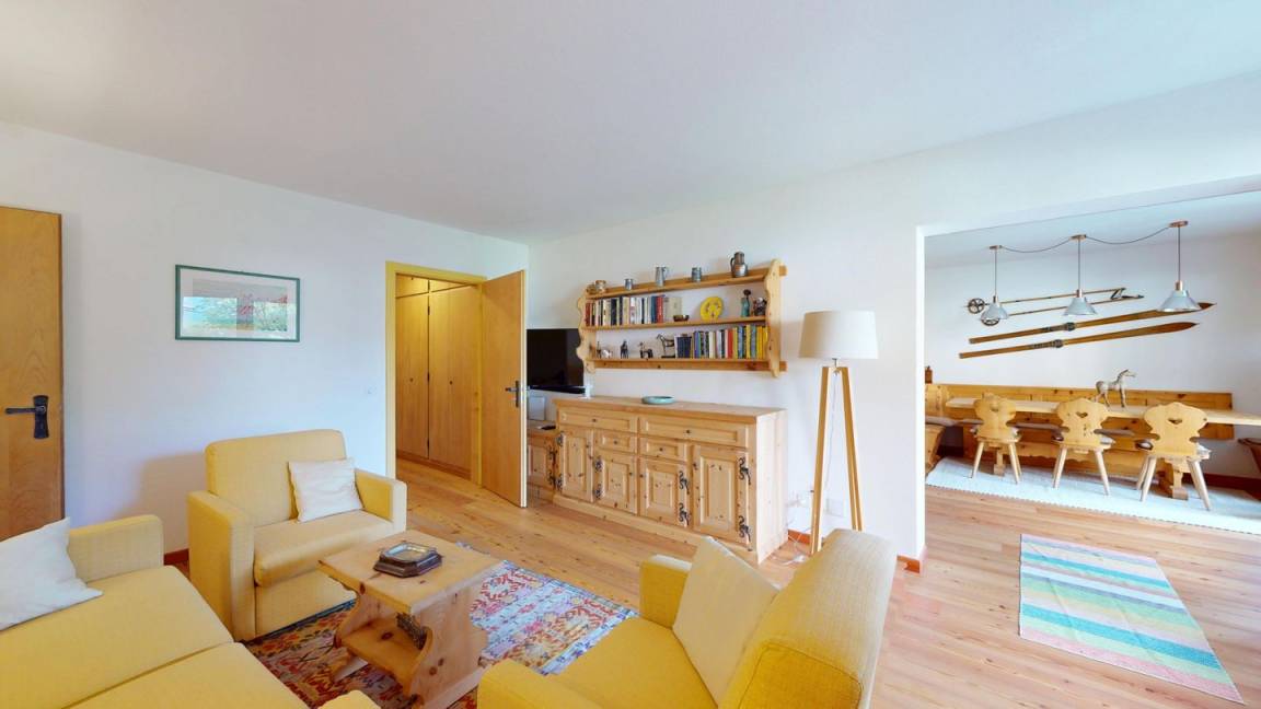 85 M² Ferienwohnung ∙ 2 Schlafzimmer ∙ 4 Gäste - Silvaplana