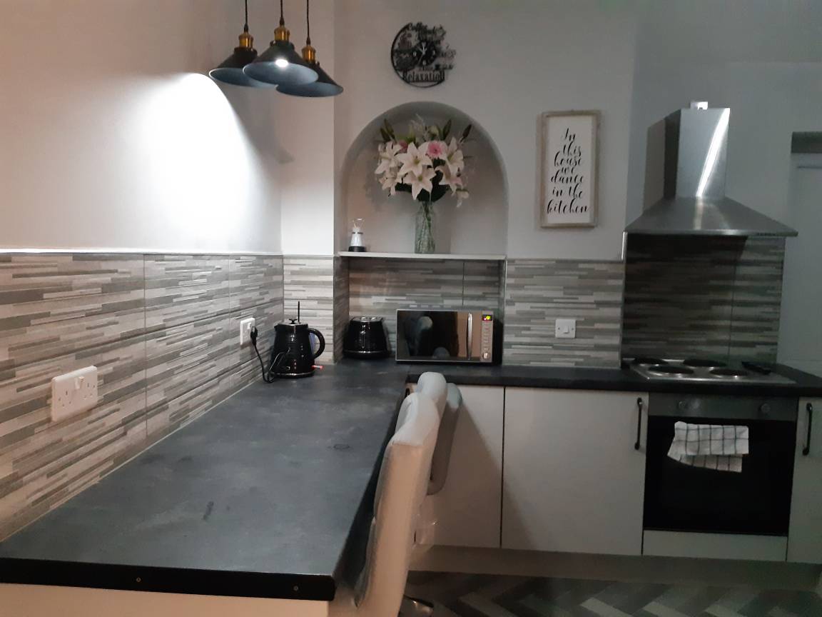75 M² Apartment ∙ 2 Bedrooms ∙ 5 Guests - Telford