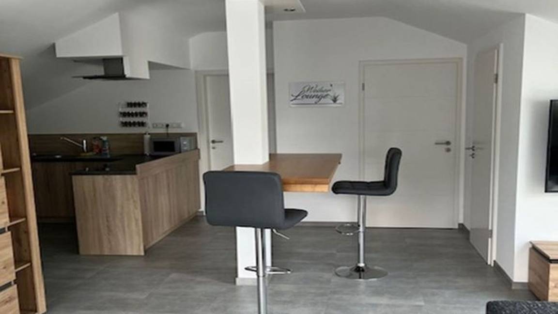 65 M² Huoneisto ∙ 2 Makuuhuonetta ∙ 3 Vierasta - Simmerath