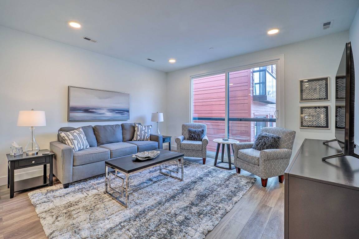74 M² Apartment ∙ 1 Bedroom ∙ 4 Guests - Traverse City, MI