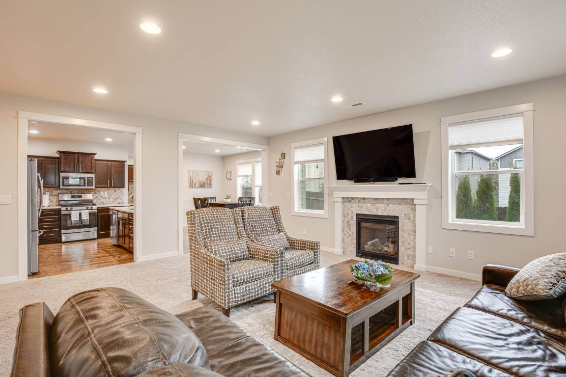269 M² House ∙ 3 Bedrooms ∙ 6 Guests - Springfield, OR