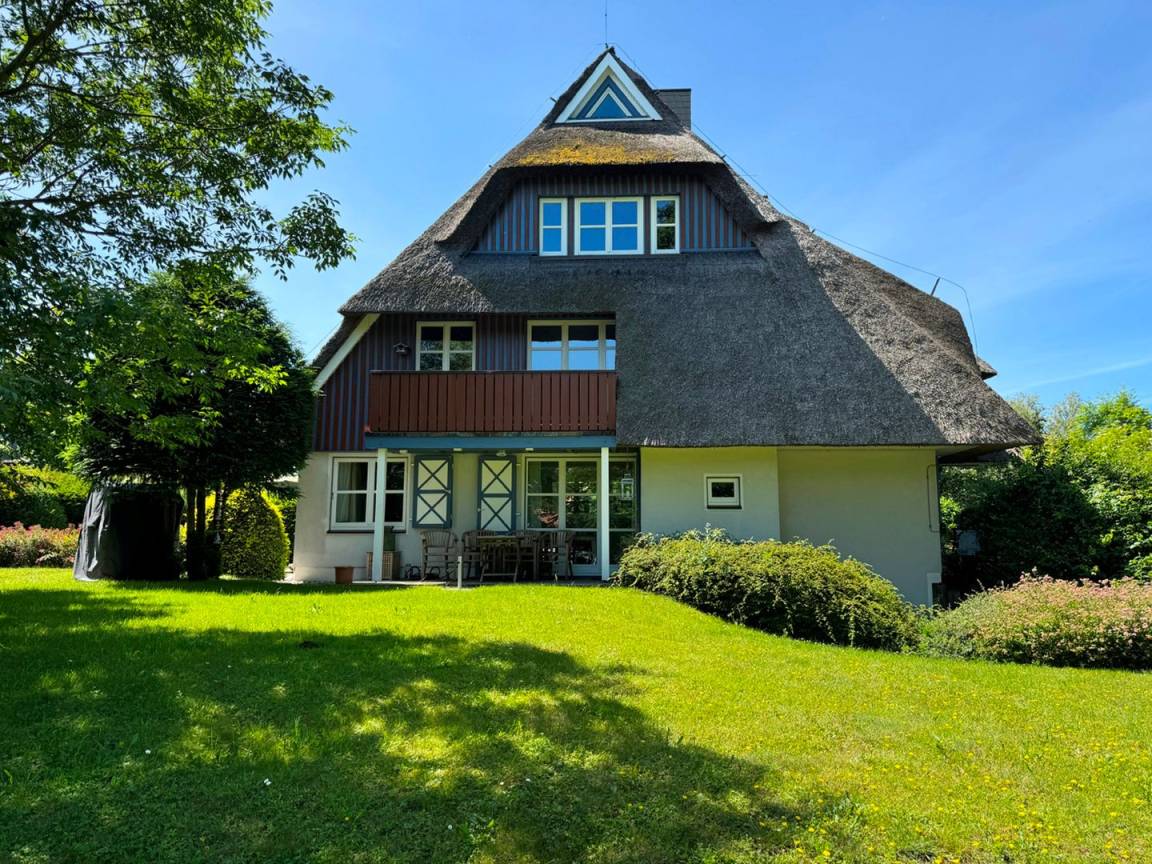 65 M² Ferienwohnung ∙ 2 Schlafzimmer ∙ 4 Gäste - Ahrenshoop