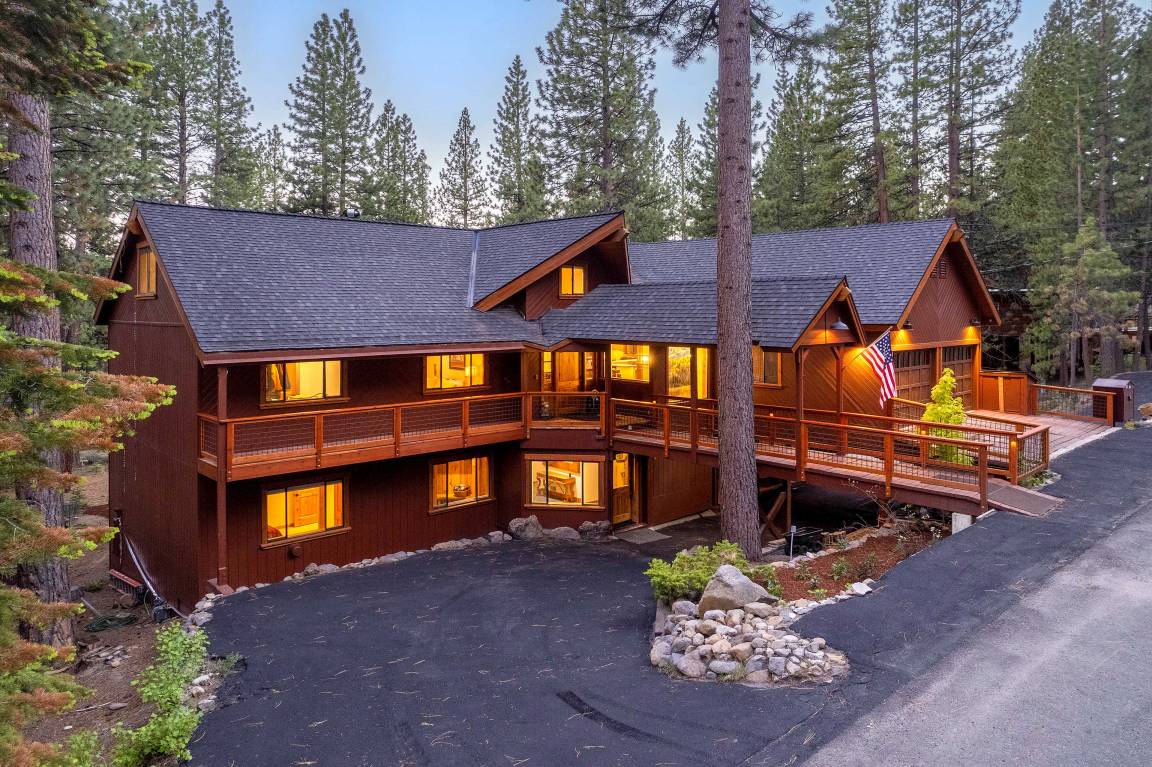 575 M² House ∙ 6 Bedrooms ∙ 18 Guests - Incline Village