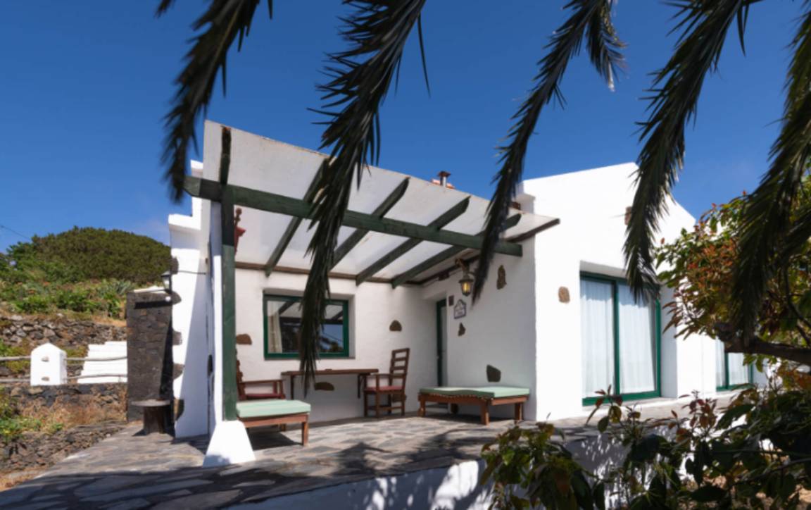 60 M² Casa Rural ∙ 2 Habitaciones ∙ 4 Huéspedes - El Hierro