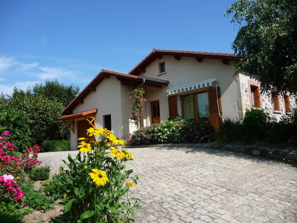 50 M² Gîte ∙ 1 Slaapkamer ∙ 3 Gasten - Auvergne