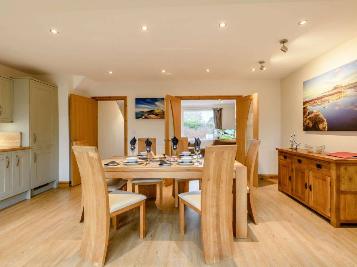 Cottage ∙ 2 Bedrooms ∙ 4 Guests - Bamburgh