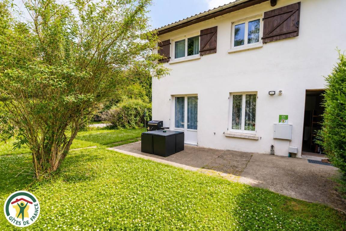 85 M² Gîte ∙ 3 Chambres ∙ 6 Personnes - Sainte-Menehould