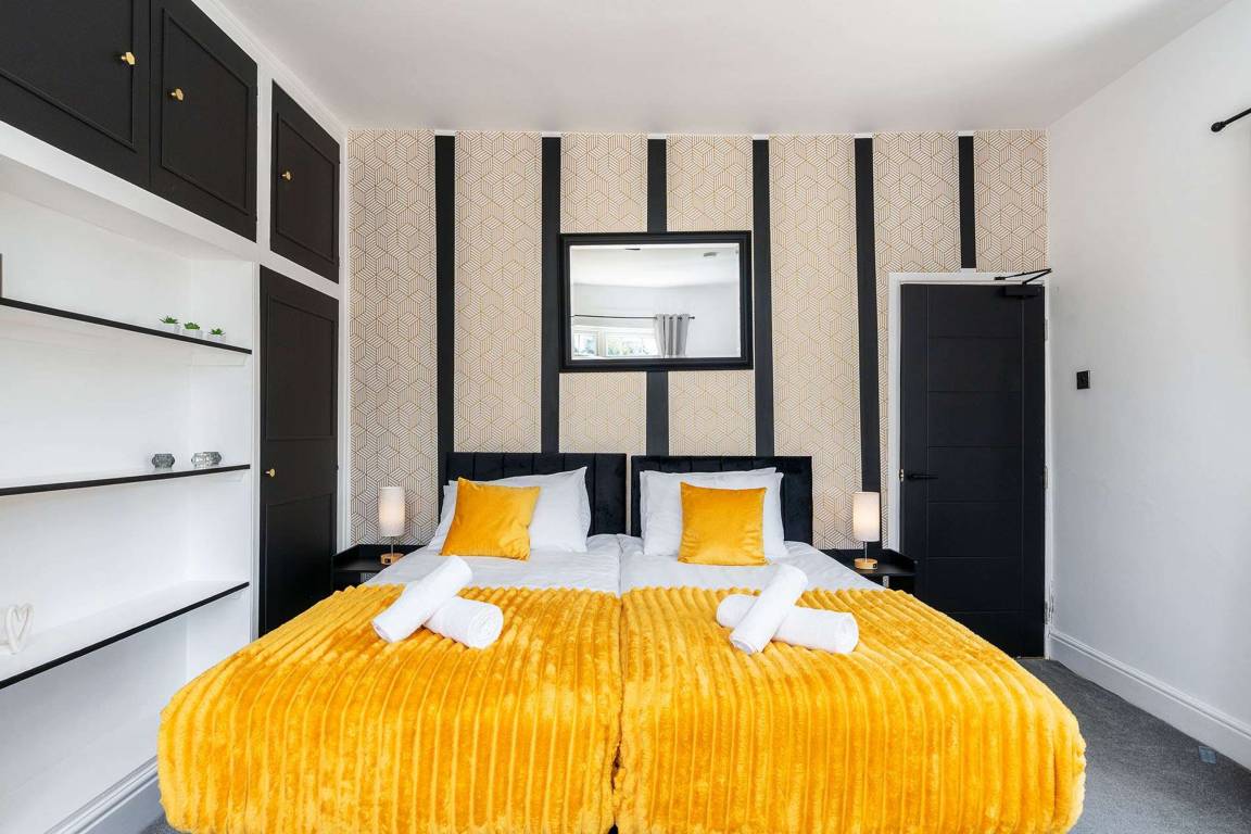 Ferienwohnung ∙ 1 Schlafzimmer ∙ 2 Gäste - Chesterfield