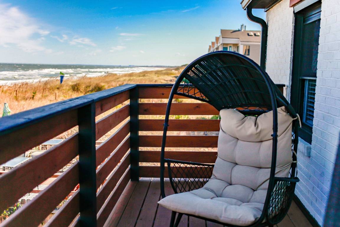 Apartment ∙ 2 Bedrooms ∙ 4 Guests - Hampton, VA