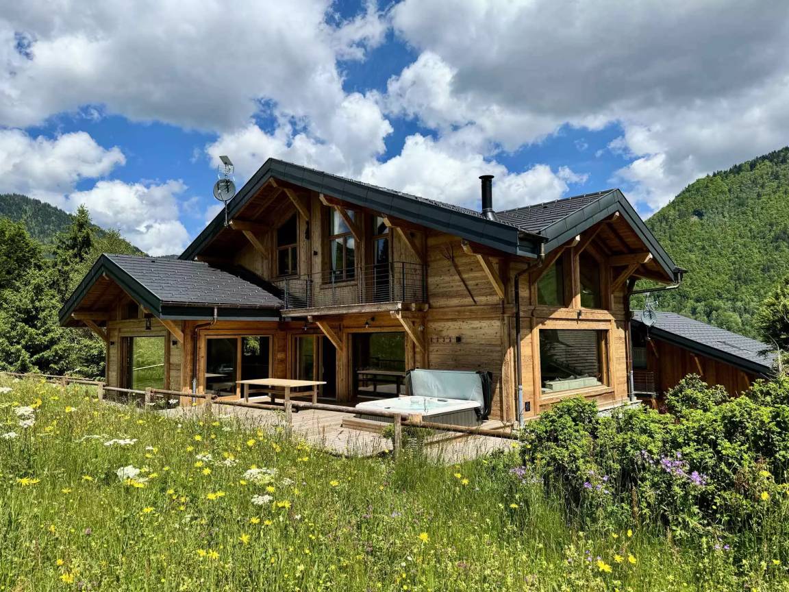 233 M² Chalet ∙ 5 Chambres ∙ 12 Personnes - Morzine