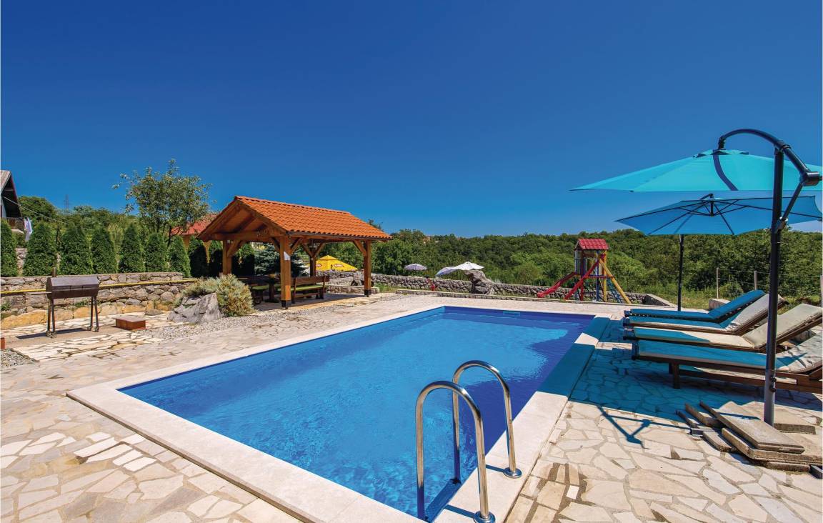 110 M² House ∙ 4 Bedrooms ∙ 10 Guests - Rijeka