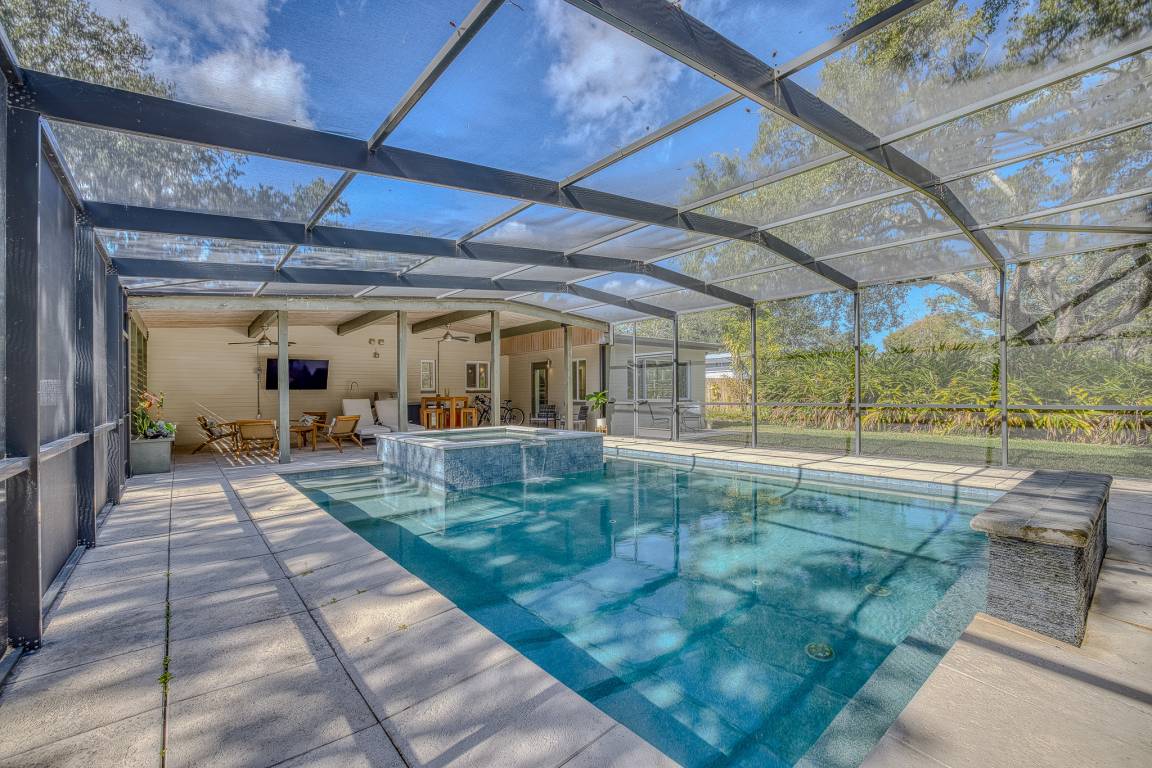 125 M² House ∙ 2 Bedrooms ∙ 6 Guests - New Smyrna Beach, FL