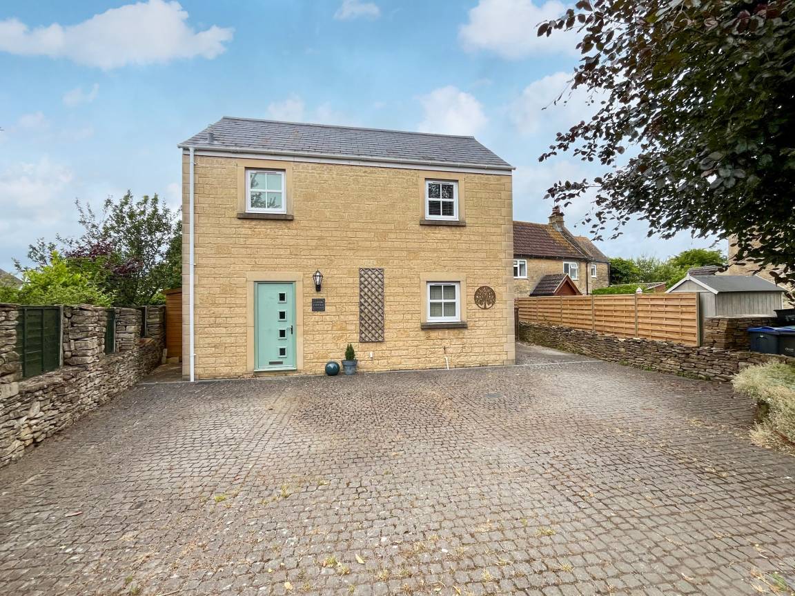 Cottage ∙ 3 Bedrooms ∙ 6 Guests - Melksham