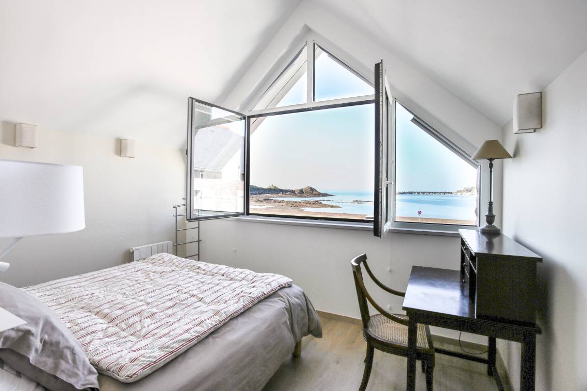 180 M² Ferienhaus ∙ 5 Schlafzimmer ∙ 10 Gäste - Erquy
