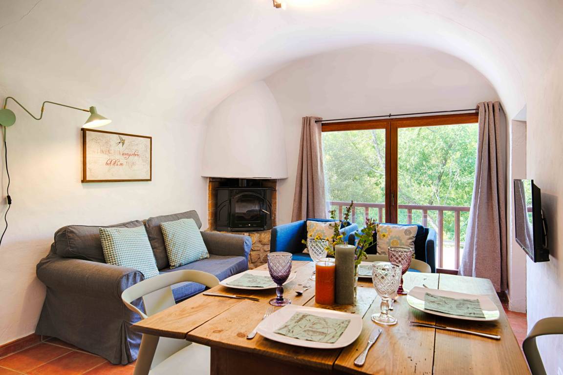 52 M² Apartment ∙ 2 Bedrooms ∙ 4 Guests - Besalú