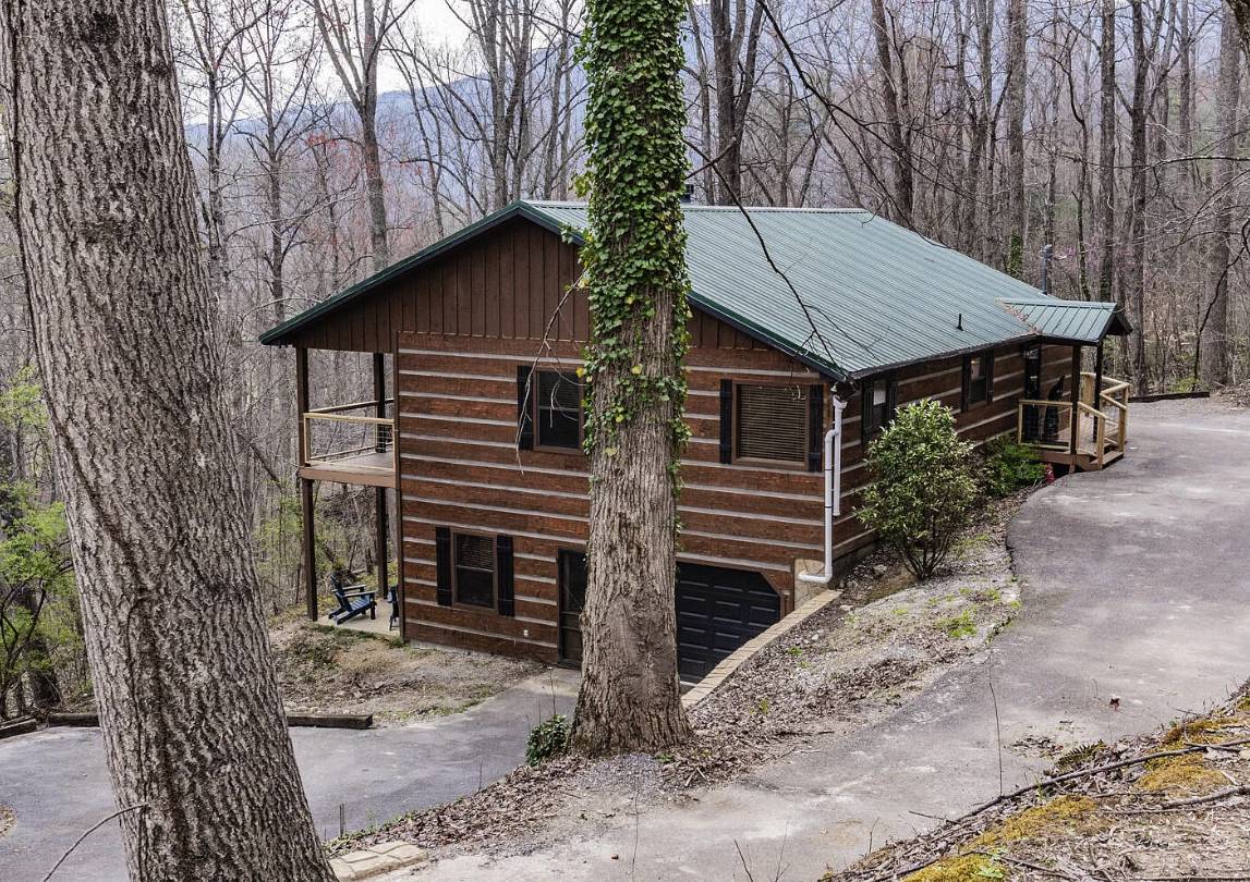 214 M² Cabin ∙ 3 Bedrooms ∙ 10 Guests - Wears Valley, TN