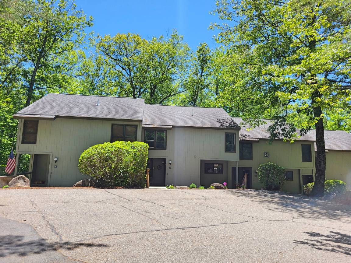 193 M² House ∙ 4 Bedrooms ∙ 11 Guests - New England