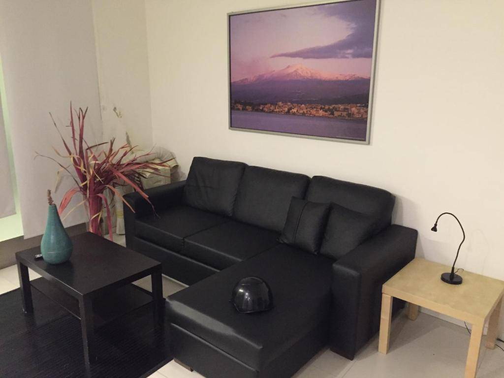 92 M² Apartment ∙ 2 Bedrooms ∙ 6 Guests - Catania